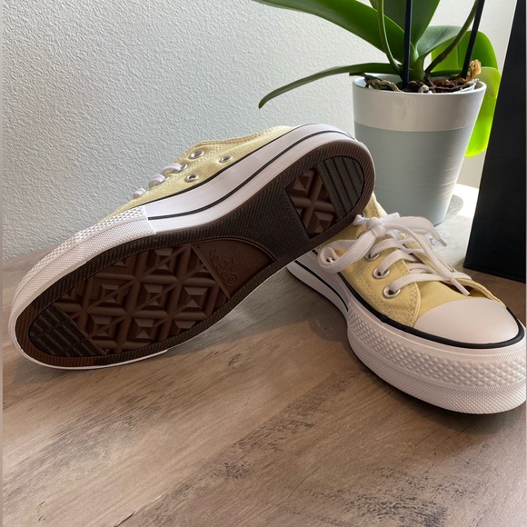 Converse | Shoes | Converse Chuck Taylor All Star Lift Platform Lemon ...